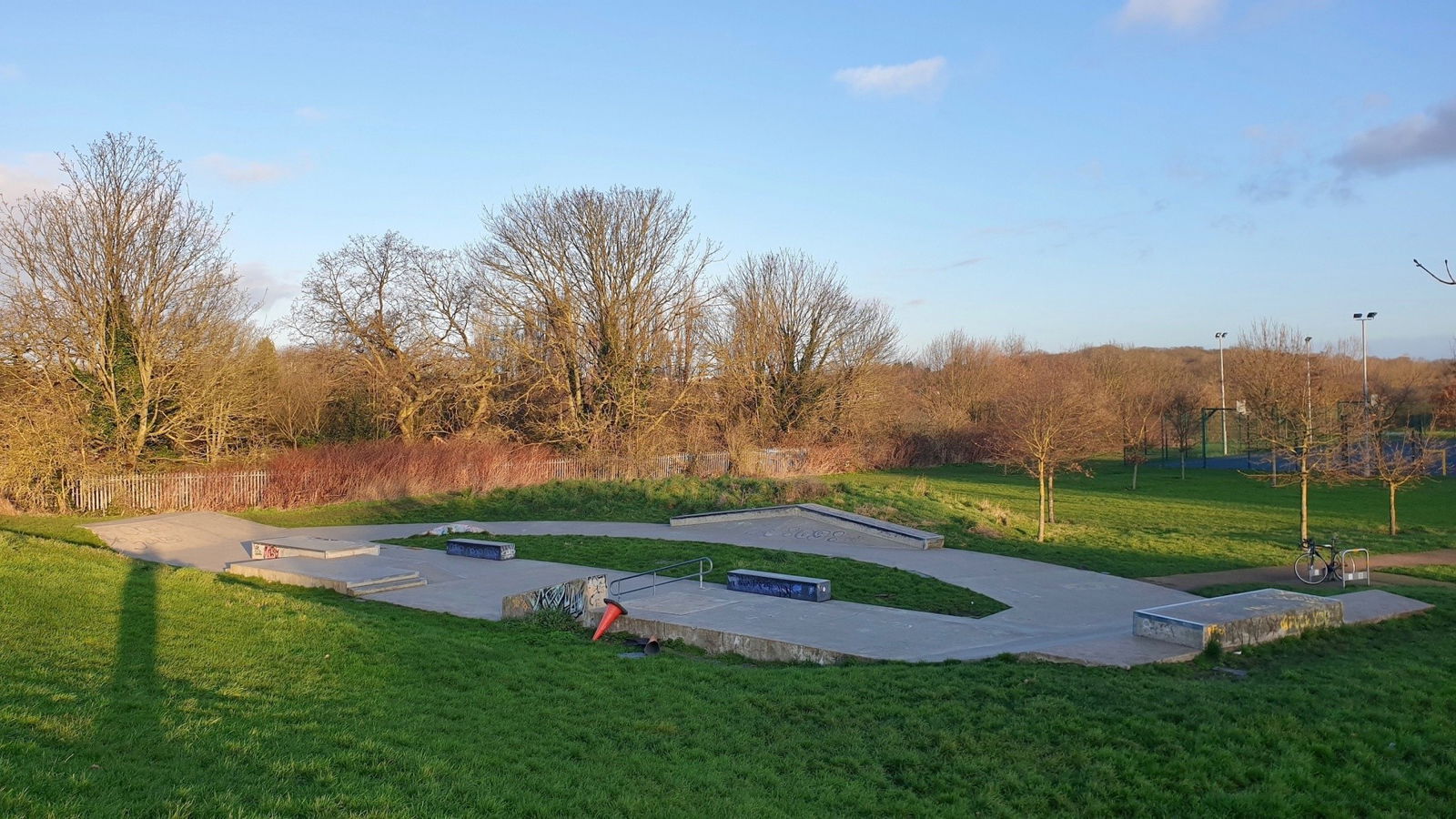 Muswell Hill Skatepark - Trucks and Fins