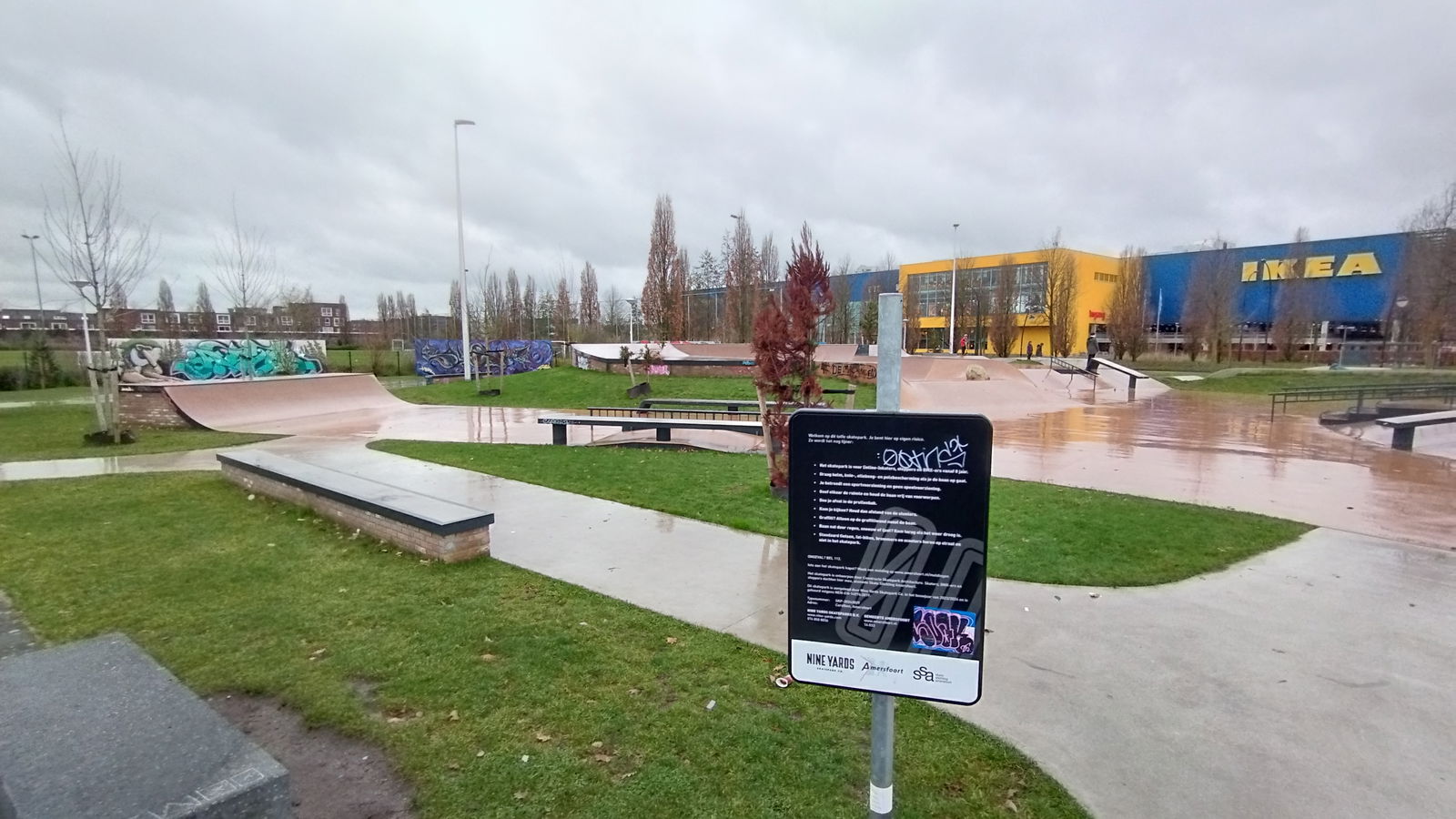 Vathorst skatepark - Trucks and Fins
